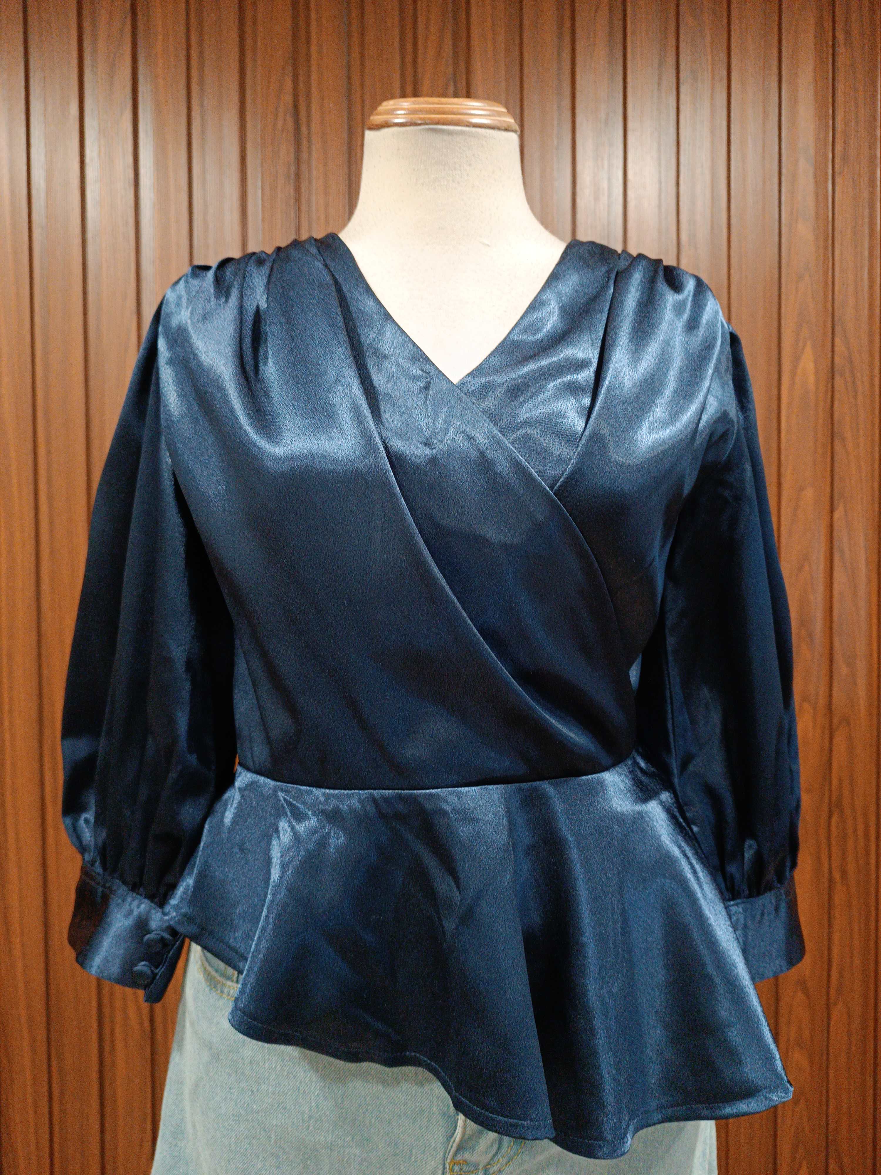 REshare - GOUT DE JUN - Áo kiểu cổ V